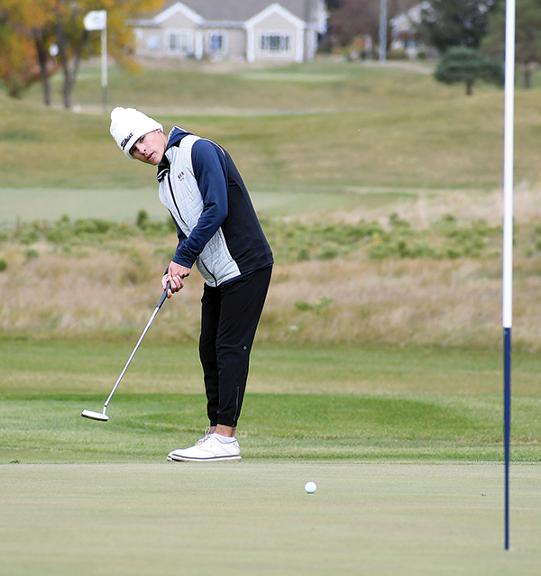 Faltys maneuvers through Briarwood | News, Sports, Jobs - Times Republican